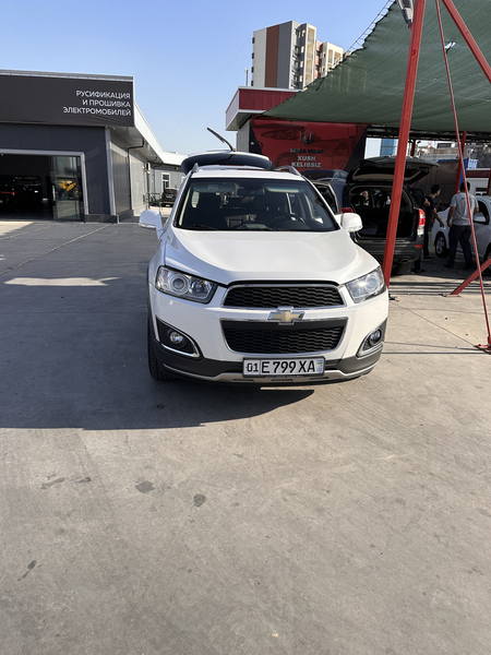 Kaptiva 3 sotiladi  kraska tozza oq (jemchuk) 60 min yurgan benzin