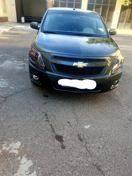 Xolati juda yaxshi bir qo\\\'l haydalgan