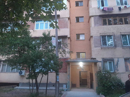 Продается в центре 3 комнатная учтепинский р-н парк конечка 25 квартал