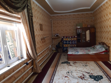 Xovli sotiladi xonalar yangi remont qilingan