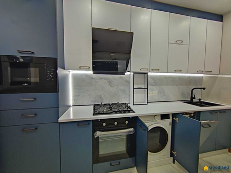 В Яккасарайском районе (на Бабура) продается 3х ком. квартира (J 1164)