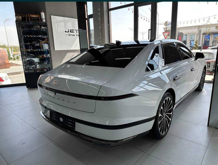Hyundai Grandeur [ Hybrid Goligrafiya]