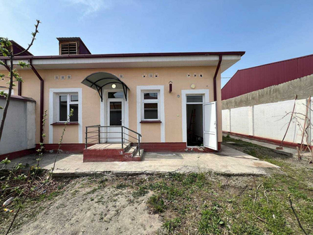 Эълон№4257  2  cотихли  Намунали катеж  сотилади.