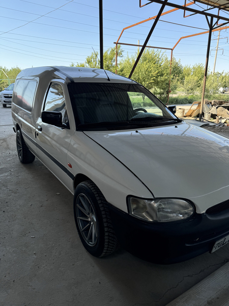 Форд ескорт 1999