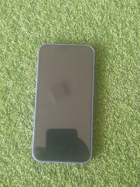 Iphone 12pro yangideg qirilgan chizilgwn joyi yuq
