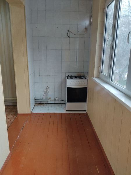 Чиланзар 19 квартал 3/3/4 Балкон 1.5х6 срочно 73500$