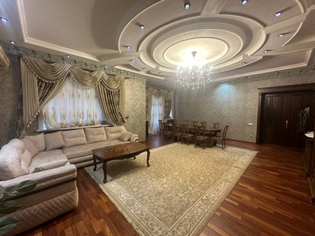 Аренда евро квартира с обстановками 187м² 