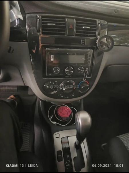 Chevrolet Gentra 3 pozitsiya