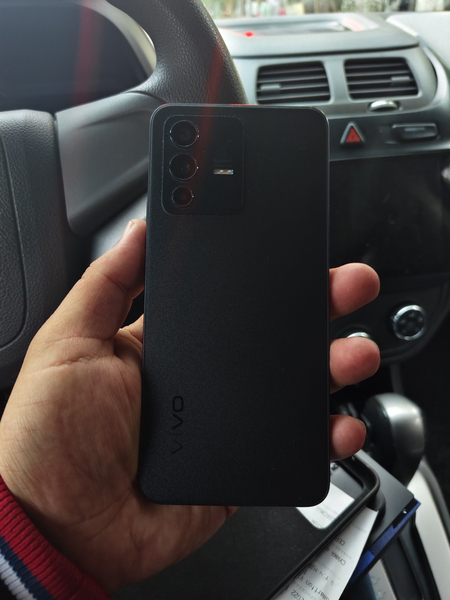 Vivo v 23 5g идеальное состояние