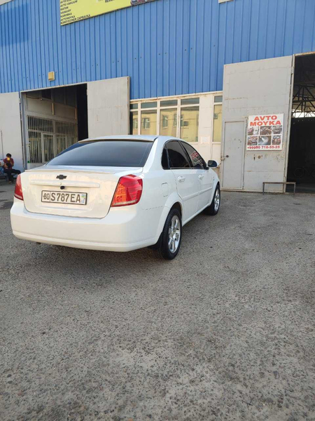 Chevrolet Lasetti год 2012 в идеальном состоянии