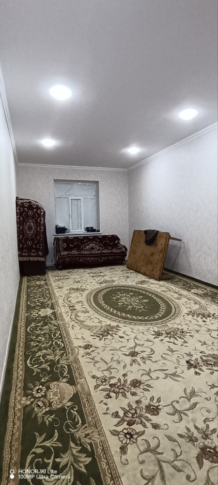 Qirariqdan kirganda, samarqand maxallada 10sotok 5 xonaly uy sotladi
