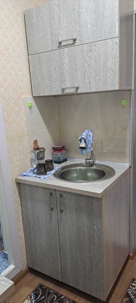 Аренда 1 ком. квартира, бывшее общежитие с условиями внутри