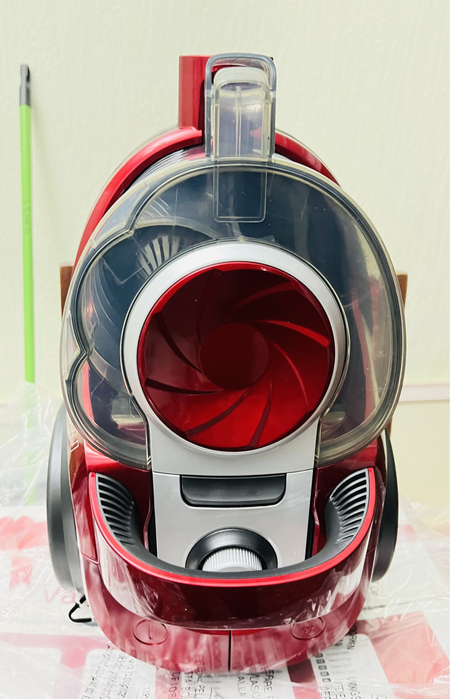 Хит Продаж! Пылесос плисос, LG artson Plisos 3000wat plesos