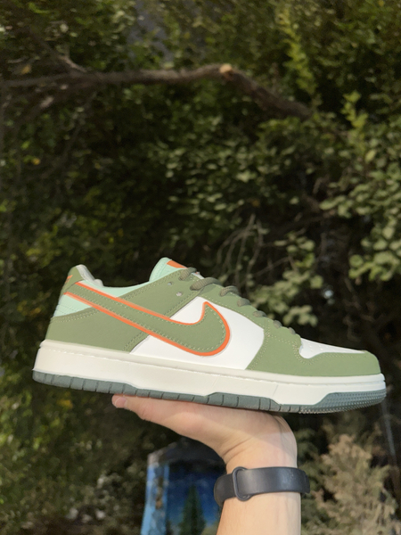 Новые кросовки nike