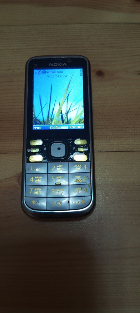 Продаю  легендарный  телефон nokia  С2.