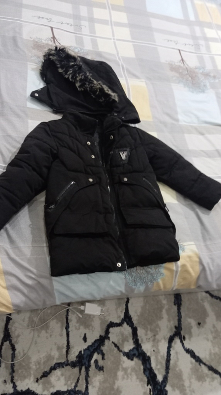 Продам куртку холлофайбер на мальчика 5-6 лет
