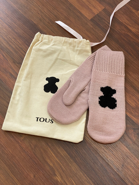 Варежки TOUS, новые