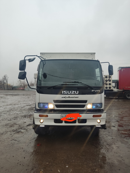 Isuzu sotiladi srochno 10 tonnalik