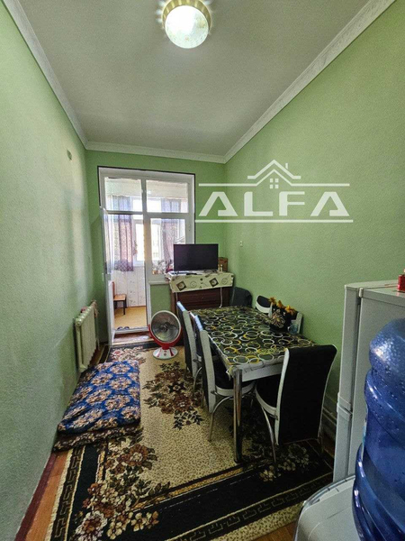 3 xonali 74m² 4-qavat sotiladi.