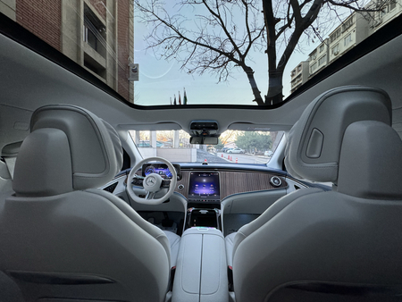 Продам электромобиль Mercedes EQE350 SUV