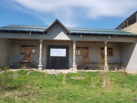 Srochno hovli sotiladi