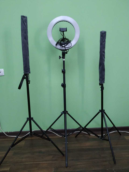 Lampa jmary 14 inch 
Shtativ sotiladi