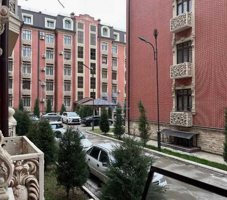 НОВОСТРОЙКА !!!Дархан ул.Асака,Пушкина Салар 200 м² евро рем 6\1\5
