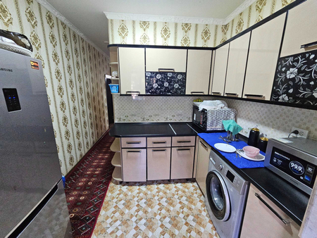 4 xonali 95m² 1-qavat uy sotiladi.