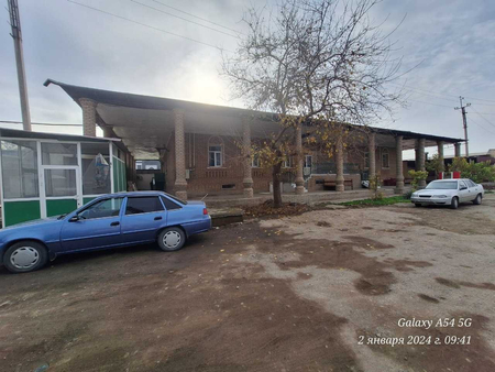 DOKA XLEB oshxona binosi