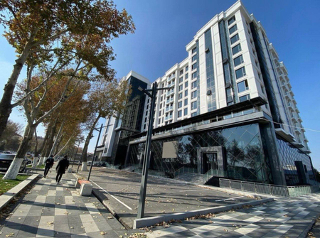 Продается 3 комнатная квартира на 2 этаже площадью 100 кв.м.