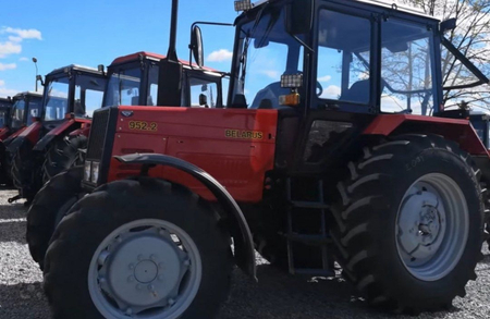 MTZ Belarus 952.2 yangi 2024-yil
