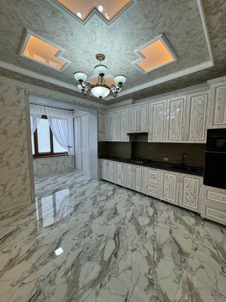 чиланзарский р. 10-квартал. ор: Хосилот 4/5/6. 140м² Евроремонт.
