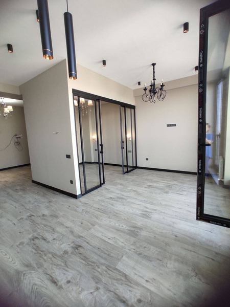 Loft eshik naves perella