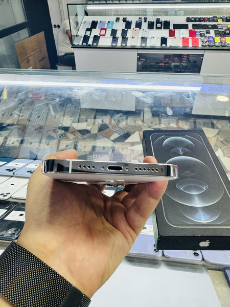 iPhone 12 Pro Max 512 gb silver