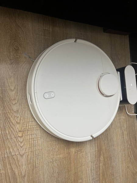 Срочно продается Xiaomi Vacuum S10 — мощный и надежный пылесос
