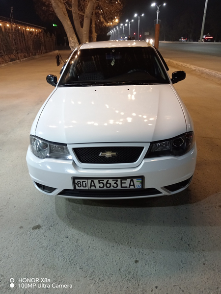 Neksiya 1,6 ideyaloye moshina