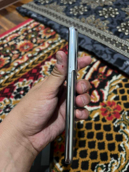 Samsung s21 ultra tezda sotiladi edial holatda
