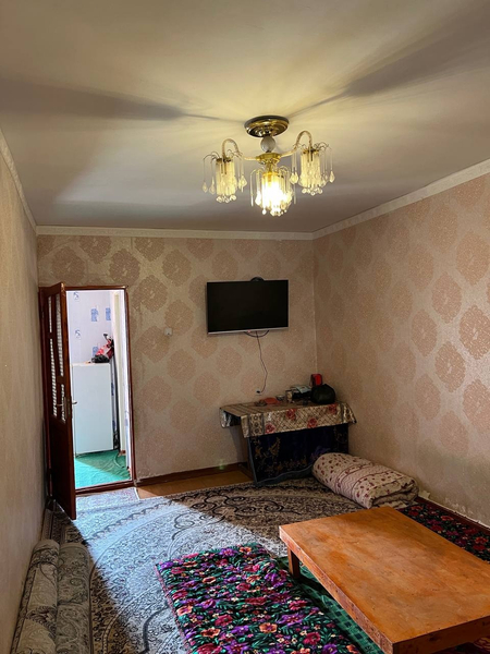 SROCHNI kvartera sotiladi