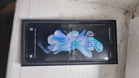 Samsung z flip 4