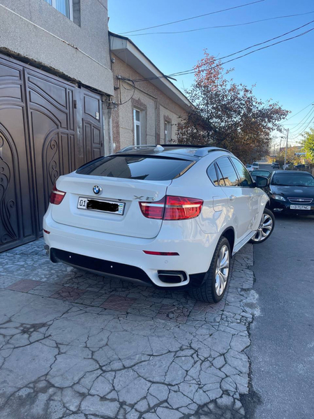 BMW  X6 M  Srochna