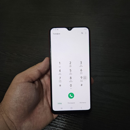Samsung  A20 srochna sotiladi