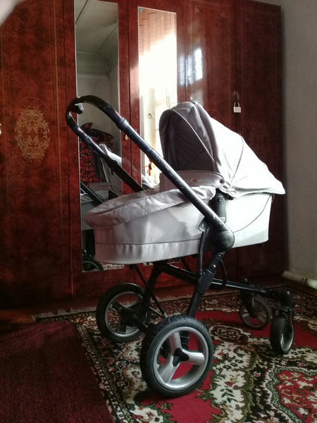 Kalyaska baby car
