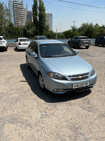 Срочно продаётся жентра 2014 автомат.