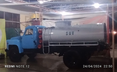 Gaz 53 . Ideal holatda.