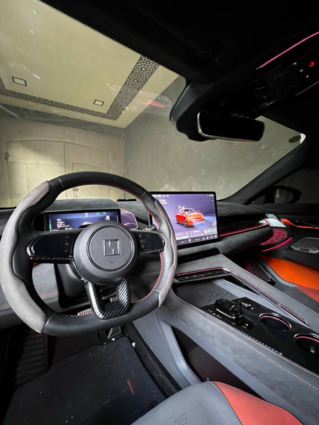 ZEEKR 001 Z SPORT CARBON (2023) в идеальном состоянии