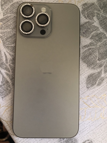 iPhone 15 pro max dubai versiya.