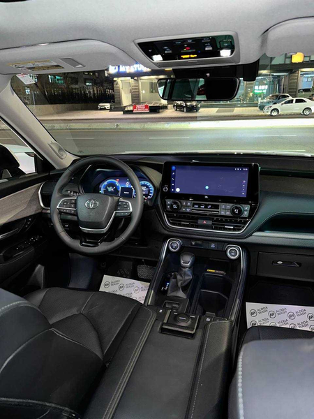 Toyota Grand Highlander Limited | 2024