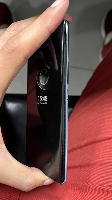 Продам телефон vivo v27 12/256
