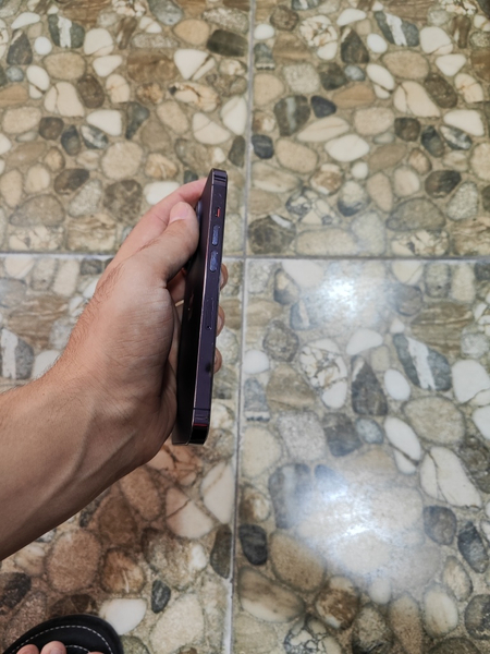 Iphone 14 pro ideal holatda