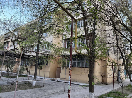 Продается 2/4/4 ц4